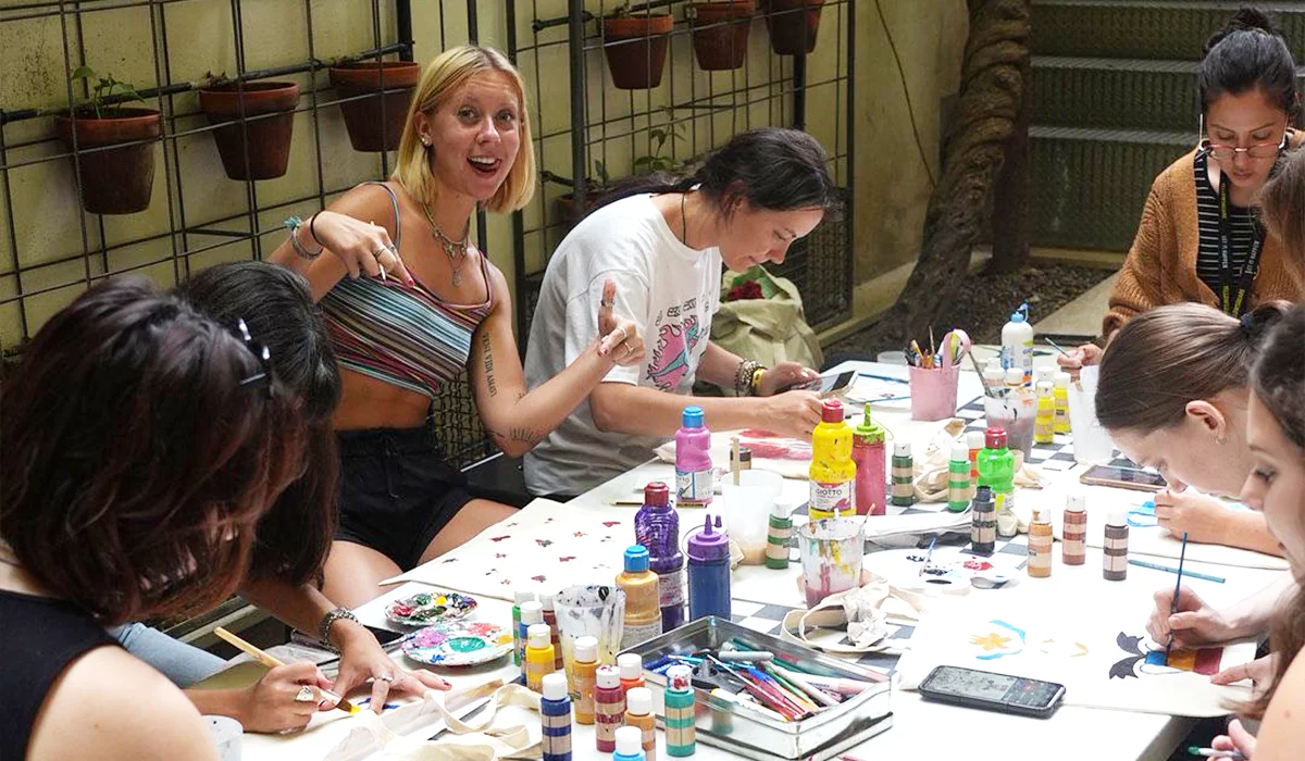 Rome Hostel with Secret Garden, TV Room | Yellowsquare